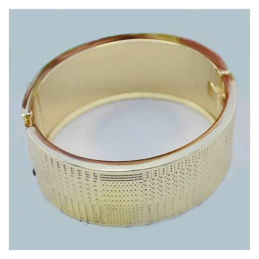 Gold Houndstooth-etched Cuff Bangle on Luulla