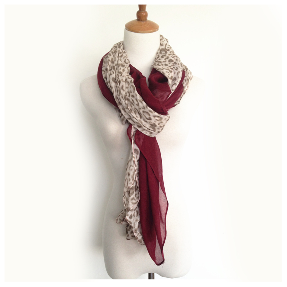Red Leopard Print Scarf on Luulla